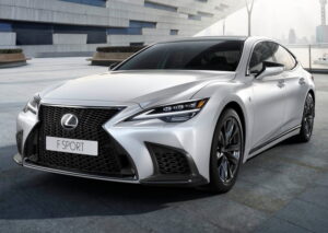 パワー炸裂！300馬力以上の国産車を厳選して紹介！